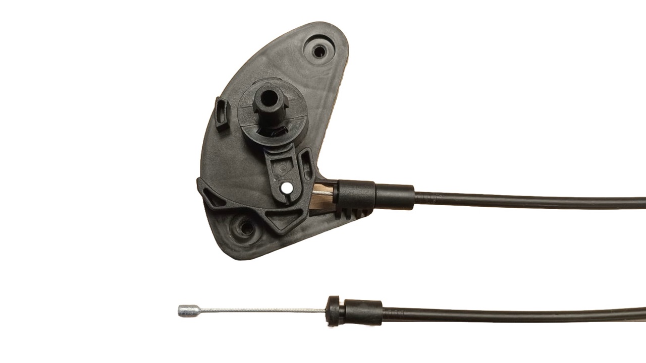 apertura capot con soporte de manija FOCUS III 13/19 - Fremec | F?brica ...